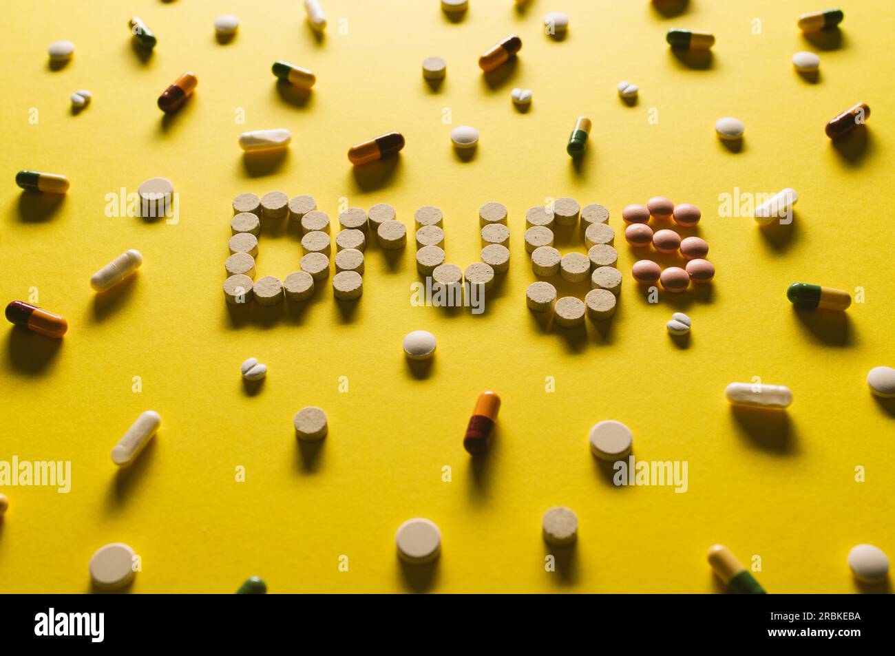 Pharmacy with no drugs hi-res stock photography and images - Alamy