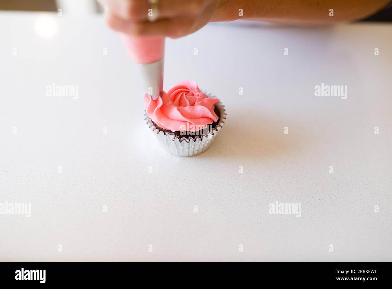 Frosting tools hi-res stock photography and images - Alamy
