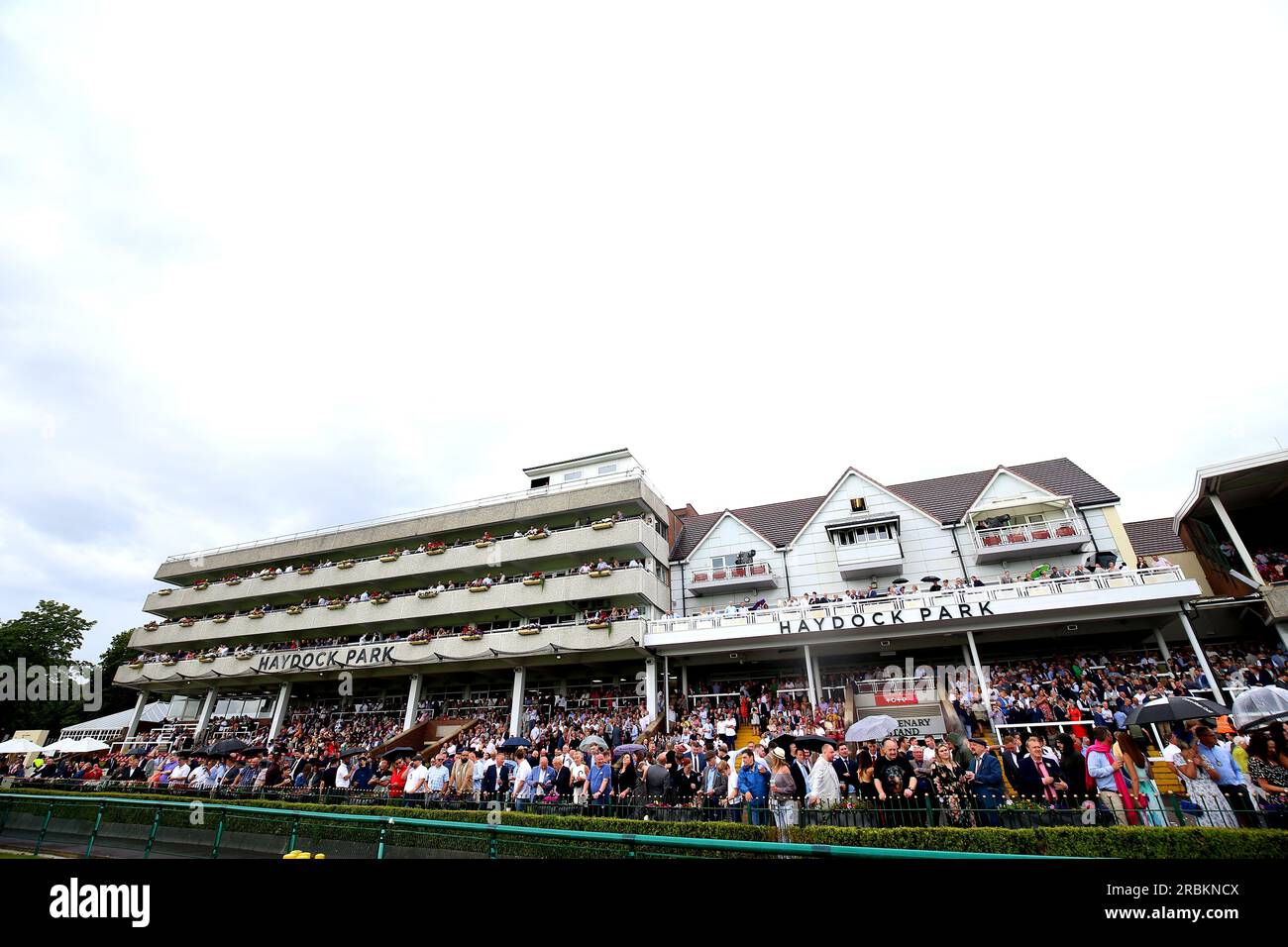 A general view of haydock park racecourse hi-res stock photography and ...