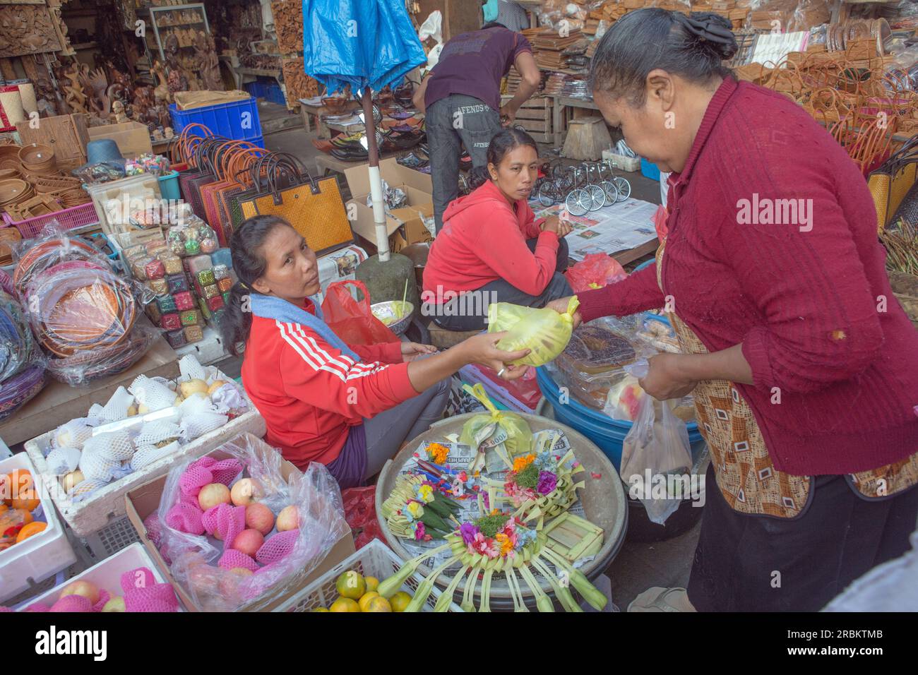 Ubud craft market hi-res stock photography and images - Alamy