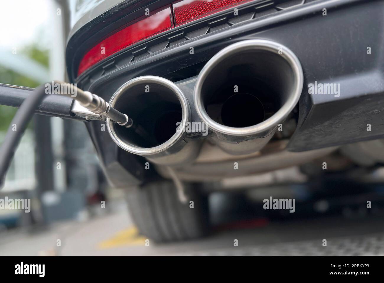Munich, Deutschland. 10th July, 2023. Exhaust gas measurement on a ...