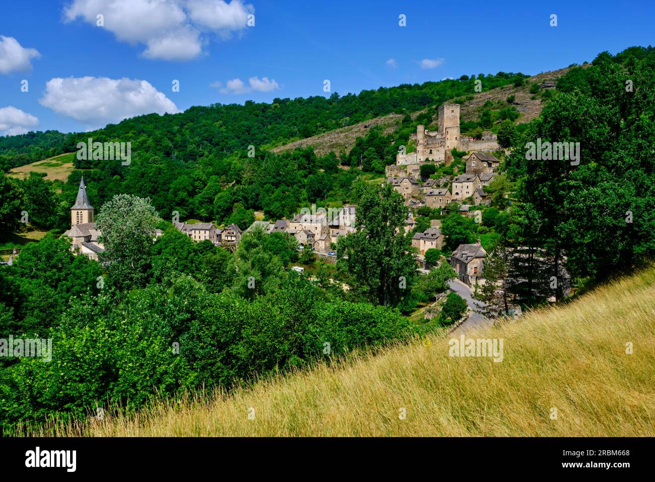 France, Aveyron (12), Belcastel, labeled The Most Beautiful Villages of ...