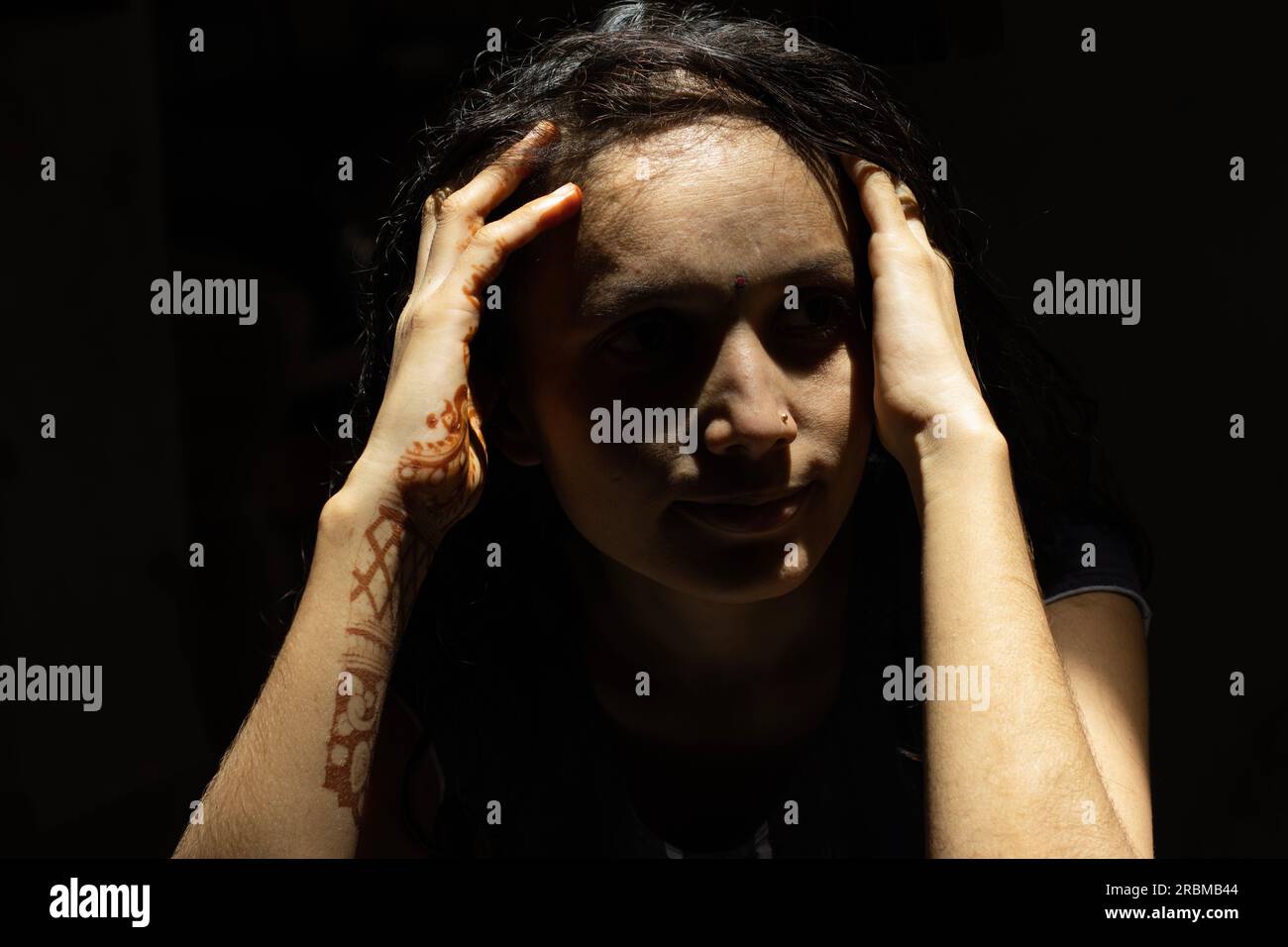 Beautiful Indian Lady Portrait with shadow and highlights.Dramatic ...