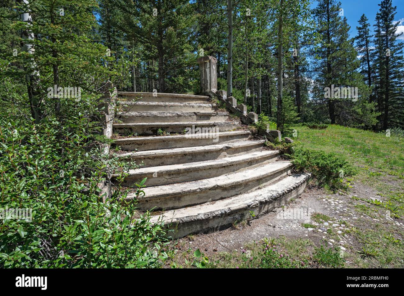 Church banff alberta canada hi-res stock photography and images - Alamy