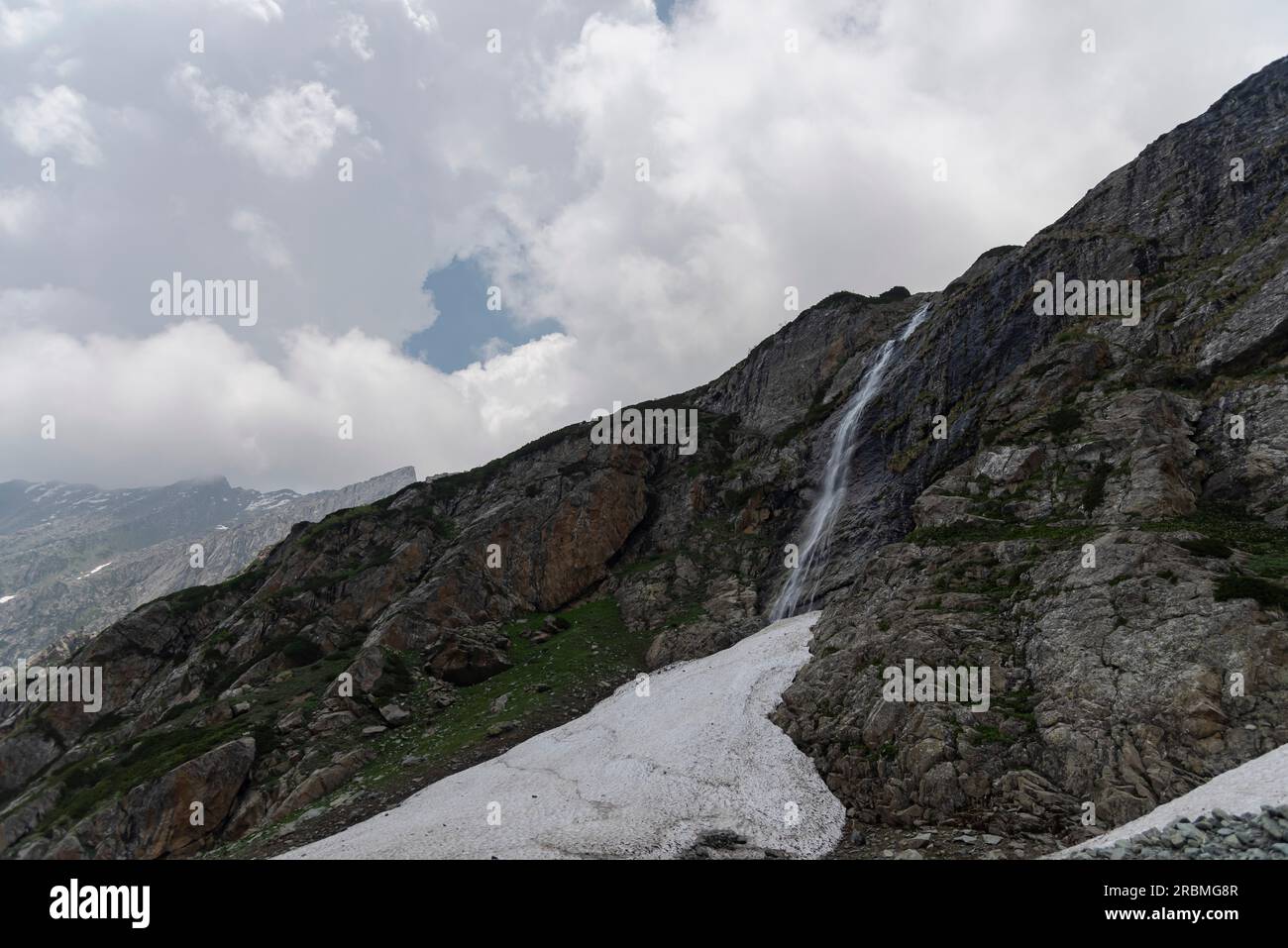 Tulian lake hi-res stock photography and images - Alamy