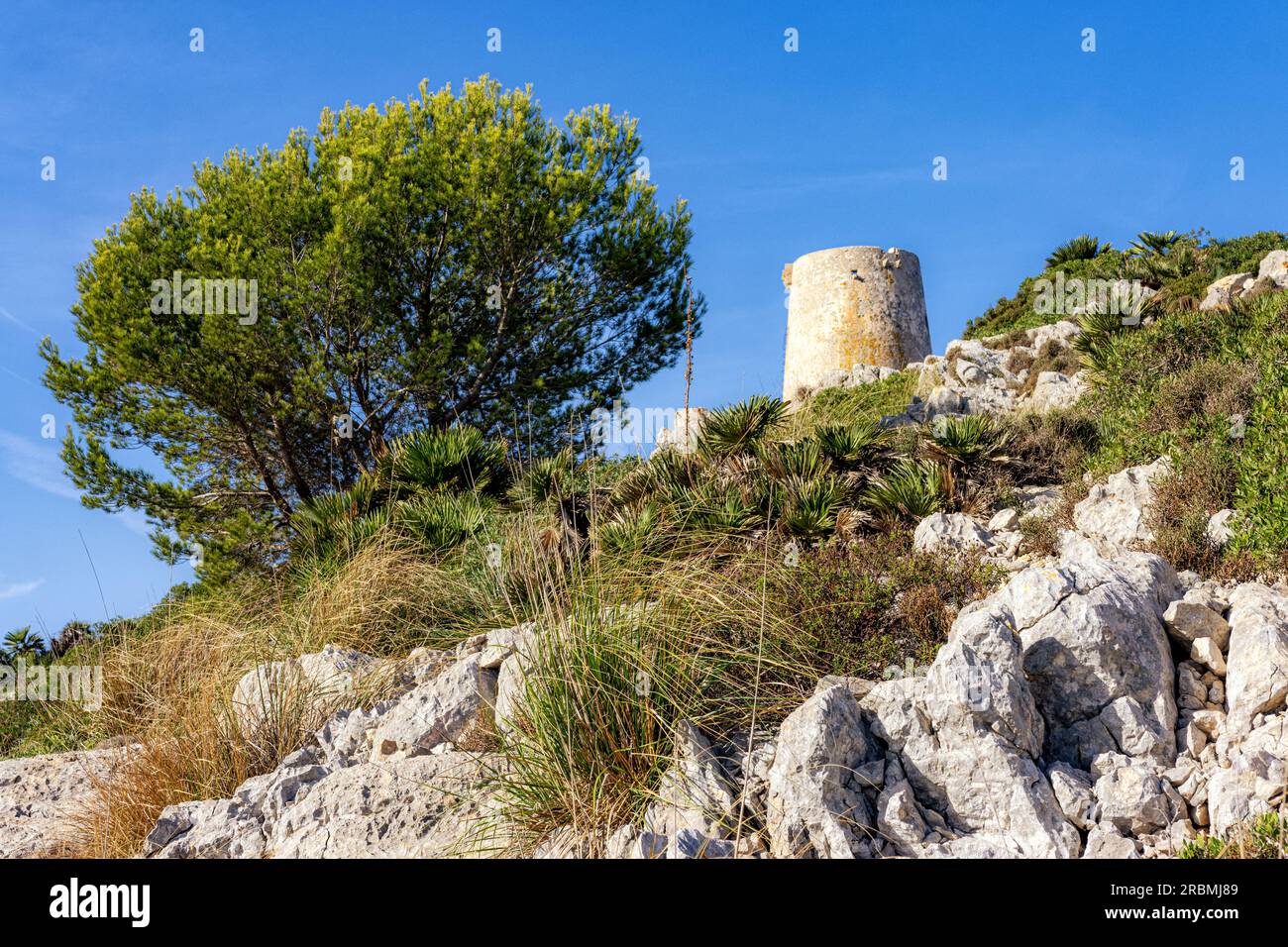 Watchtower mallorca hi-res stock photography and images - Alamy