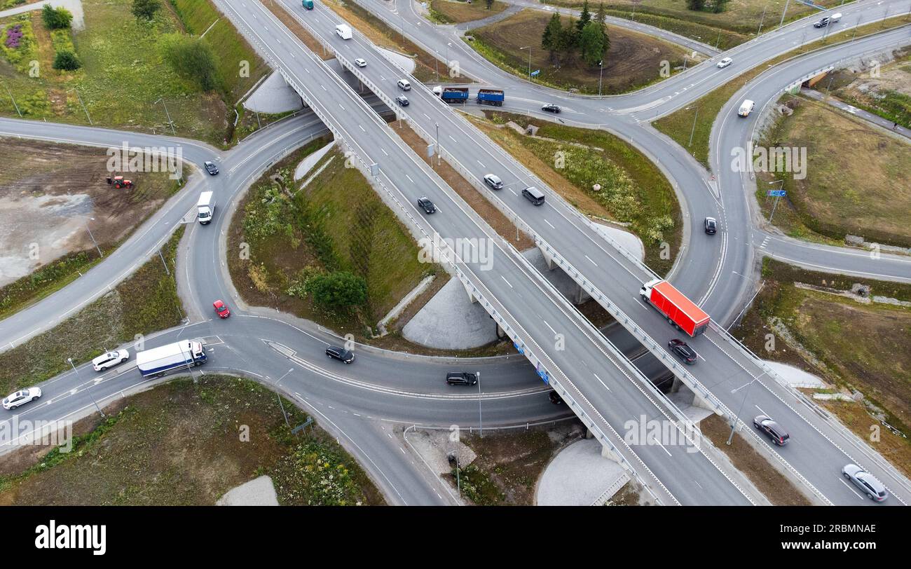 Overhead freeway trees hi-res stock photography and images - Alamy