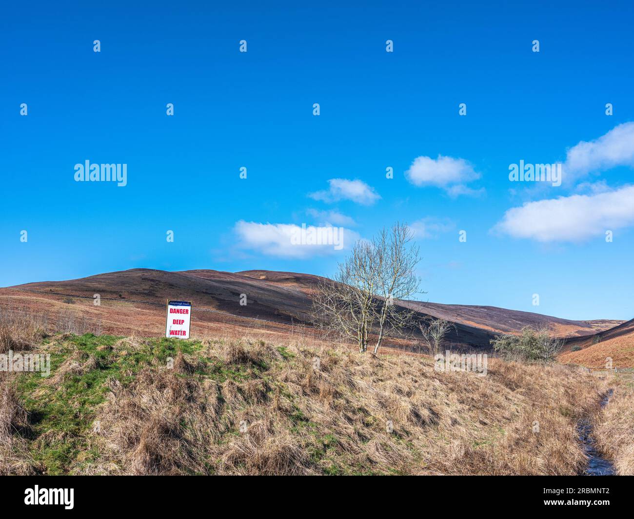 Reservoir warning sign hi-res stock photography and images - Alamy