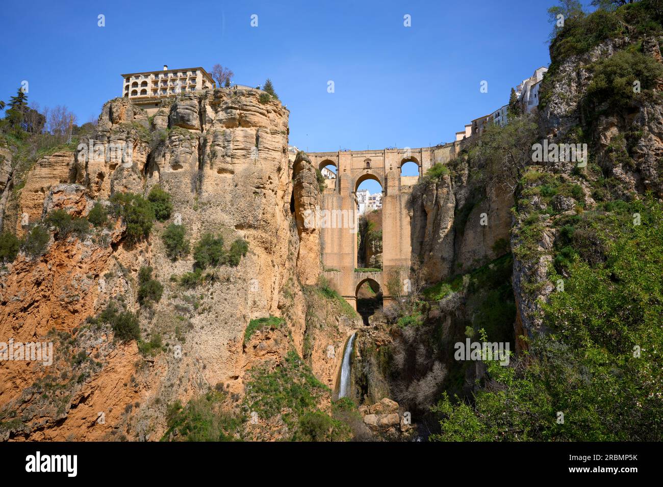 Stunning bridge architecture hi-res stock photography and images - Alamy