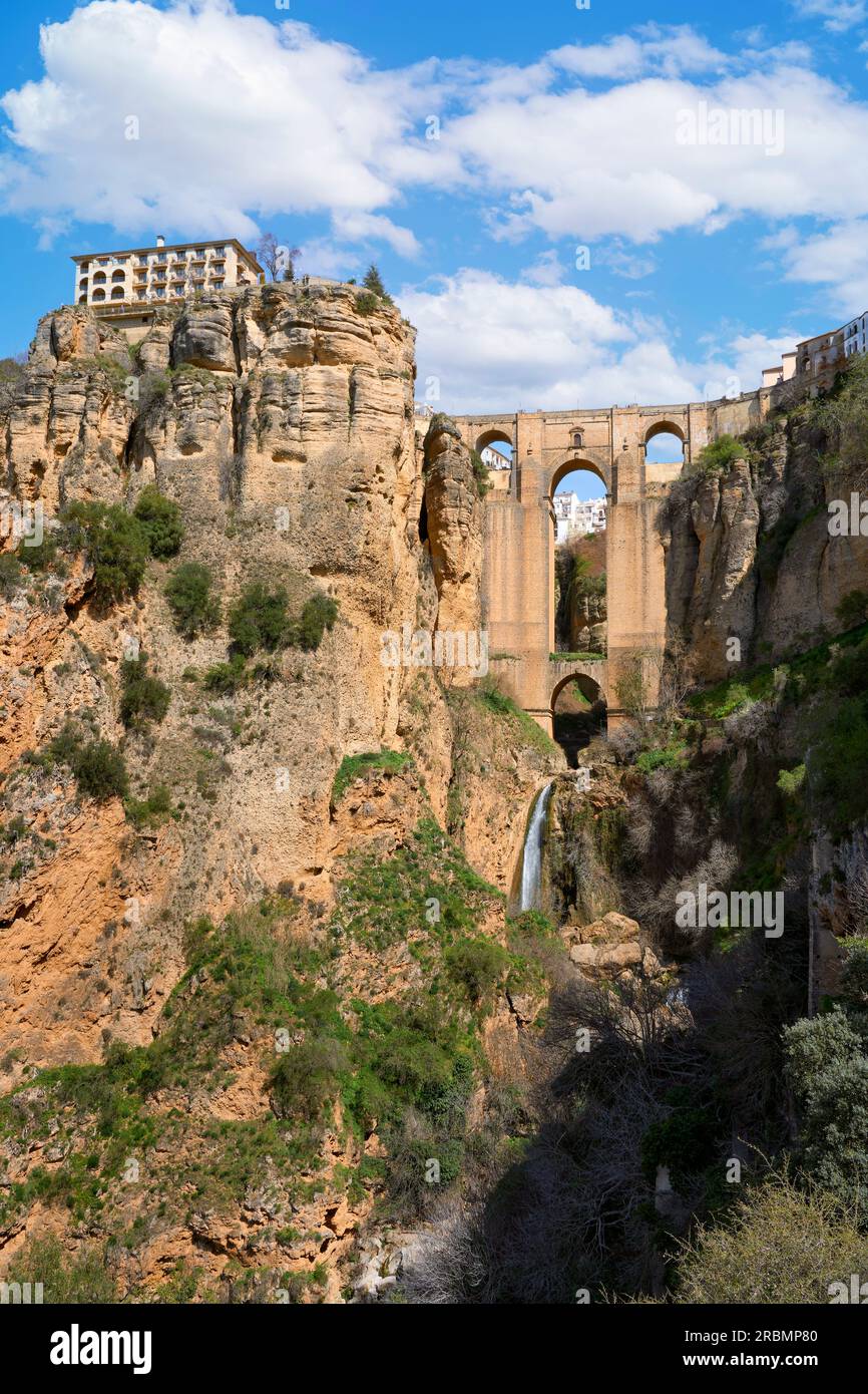 Stunning bridge architecture hi-res stock photography and images - Alamy