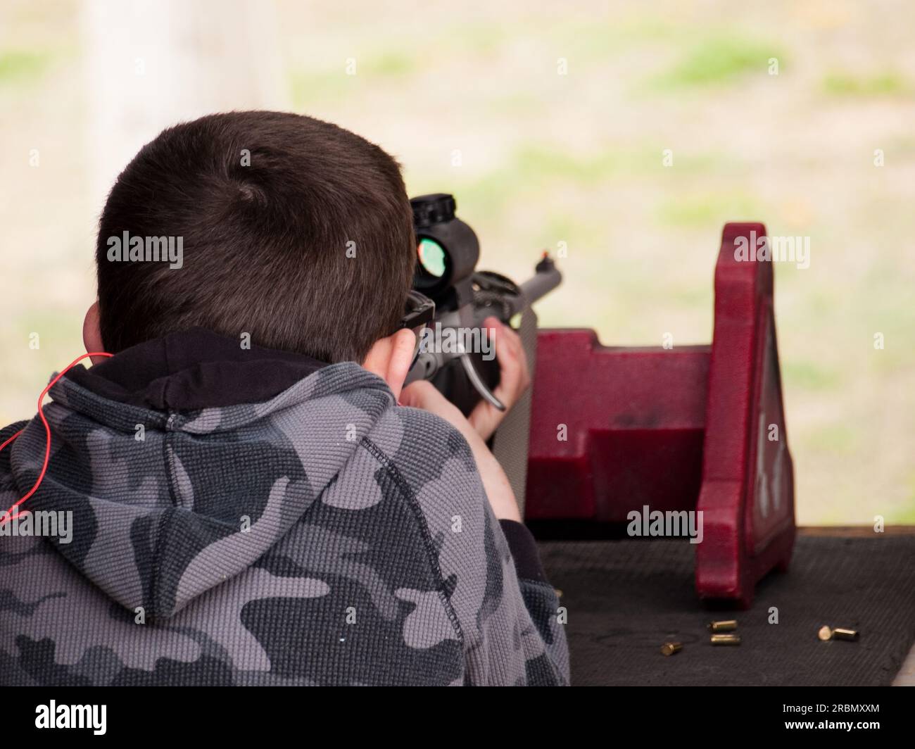 Junior shooter hi-res stock photography and images - Alamy