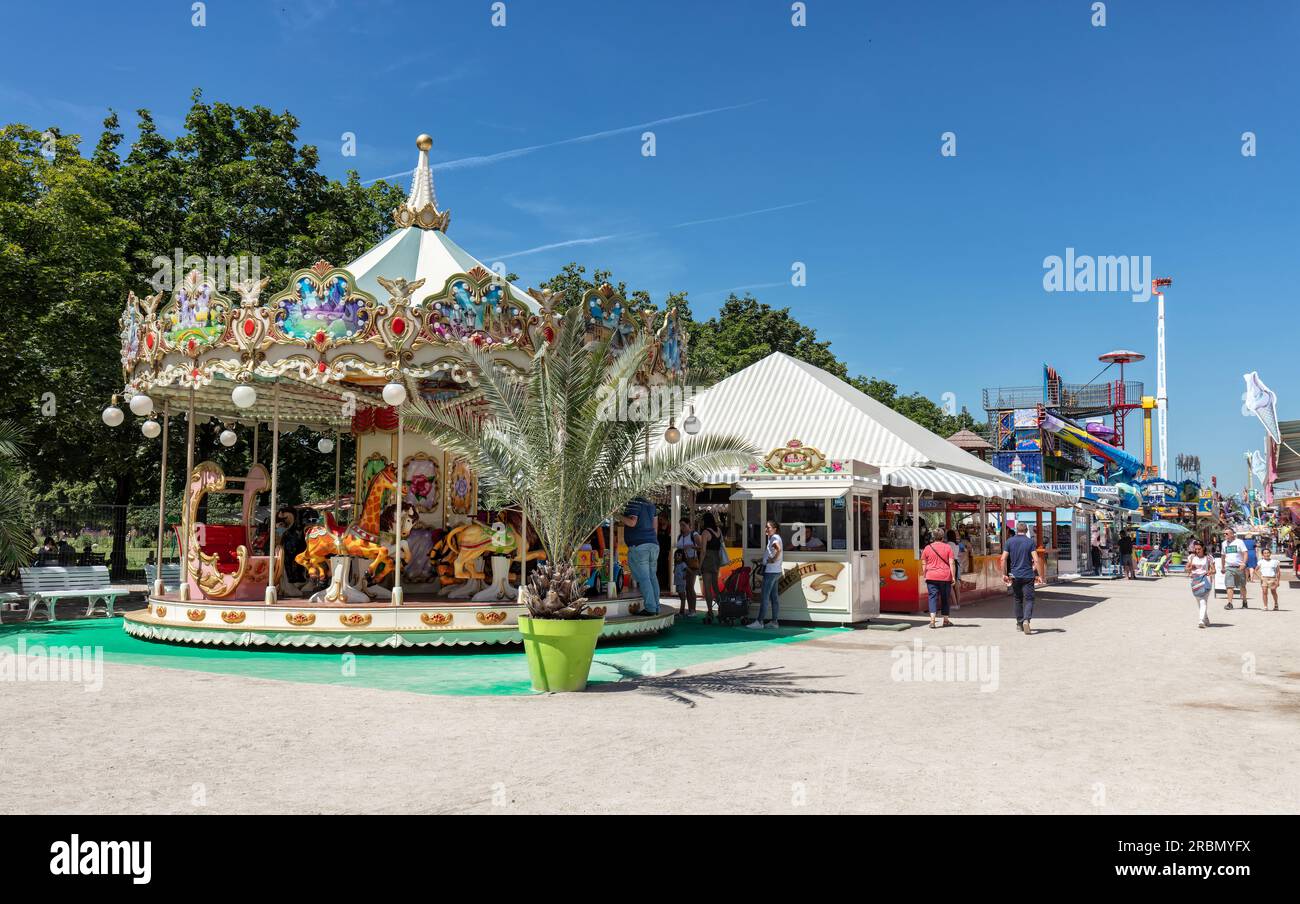 Funfair (Fête foraine des Tuileries) in the 17th century, Tuileries ...