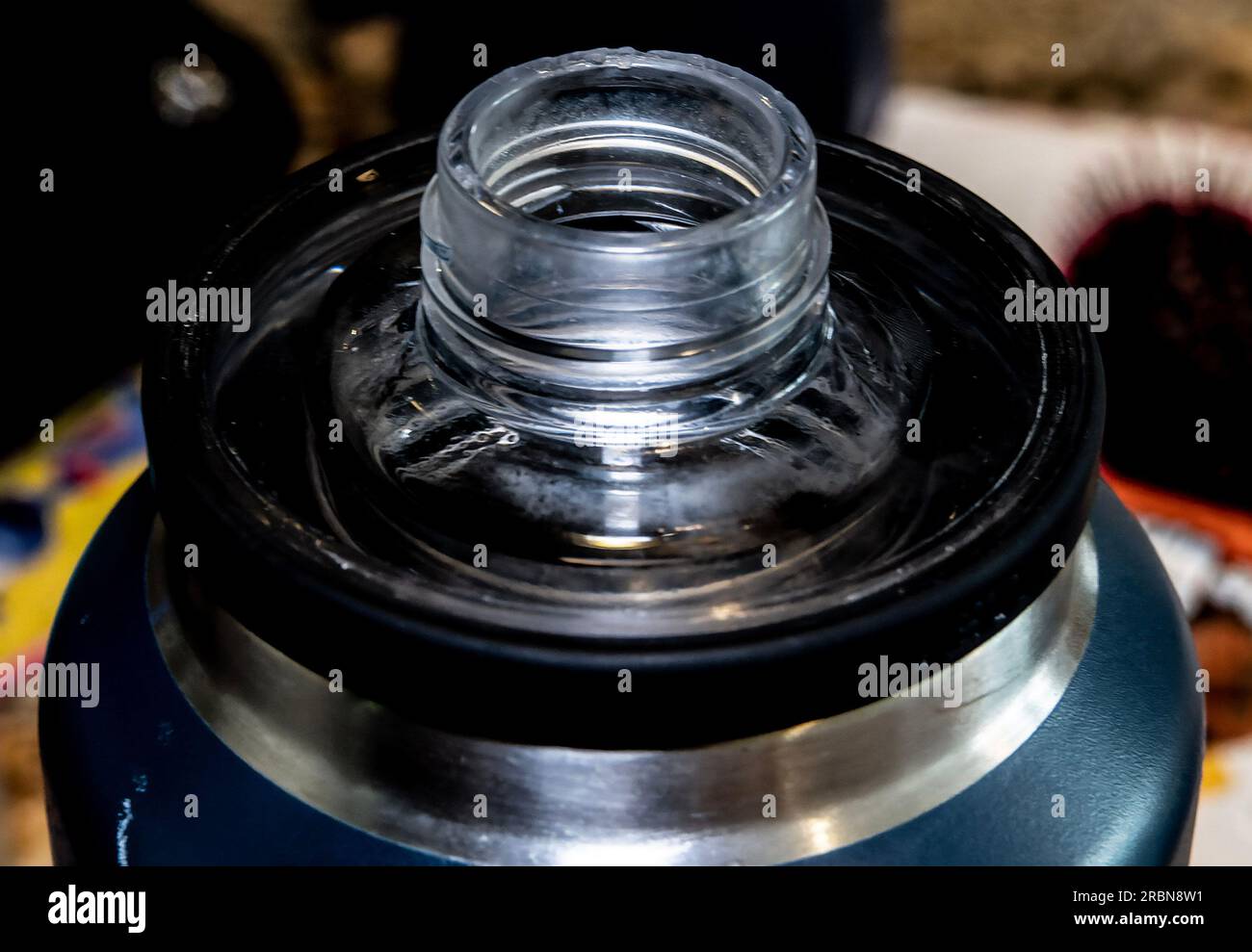 Open flask hi-res stock photography and images - Alamy