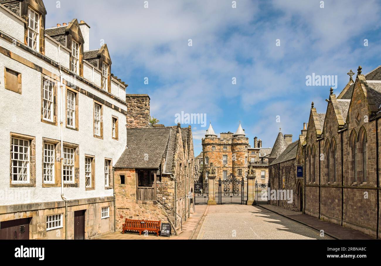 Abbey strand hi-res stock photography and images - Alamy