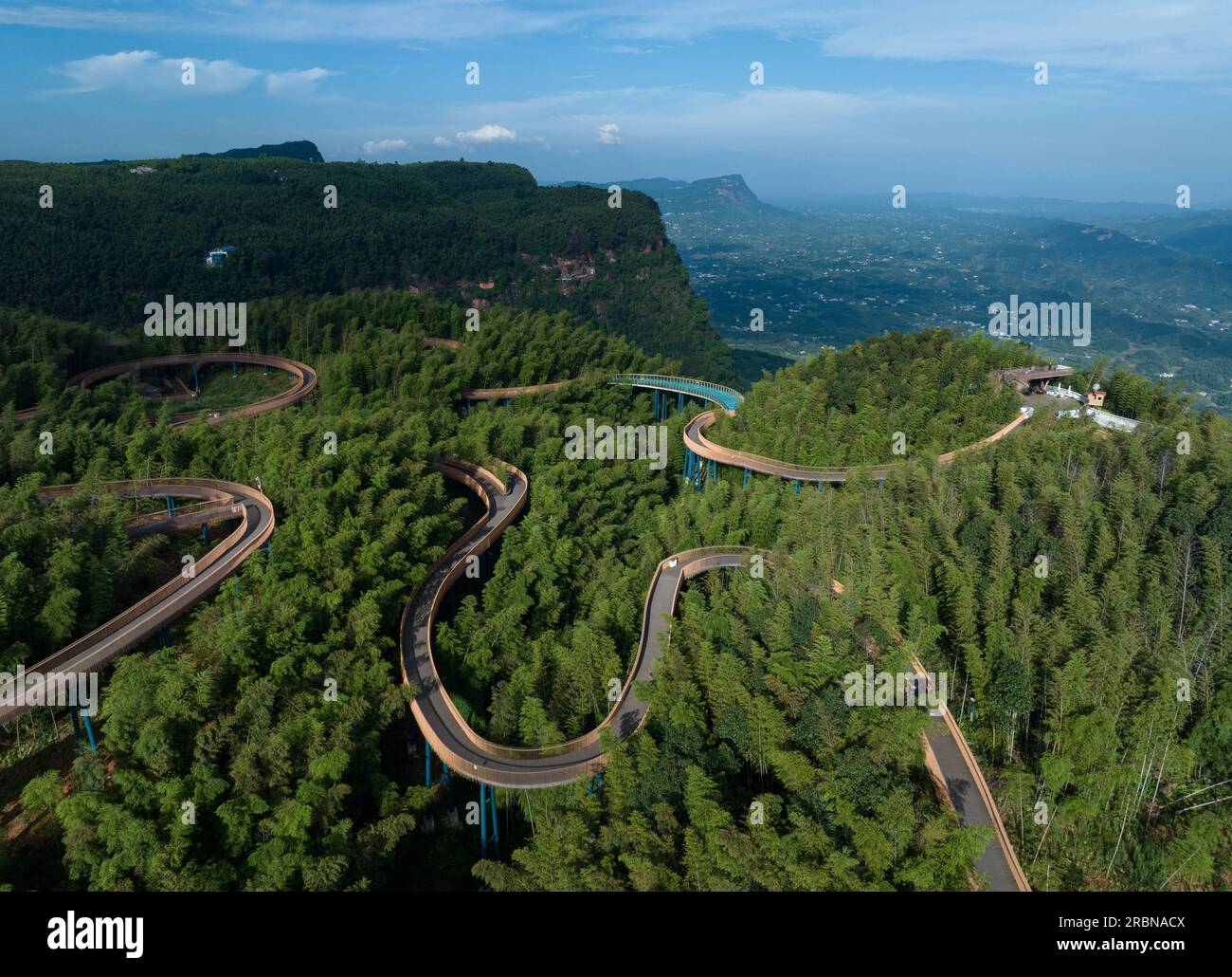 (230710) -- YIBIN, July 10, 2023 (Xinhua) -- This aerial photo taken on ...
