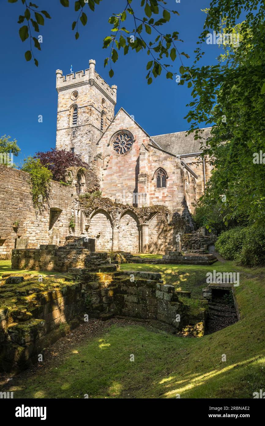 Culross abbey scotland hi-res stock photography and images - Alamy