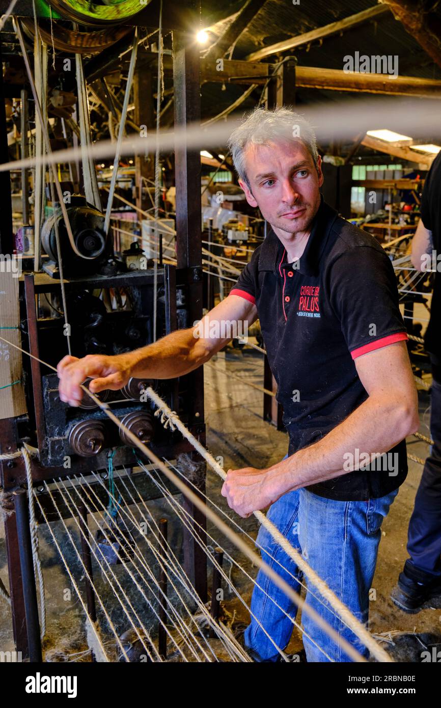 Batiment industriel interieur hi-res stock photography and images - Alamy