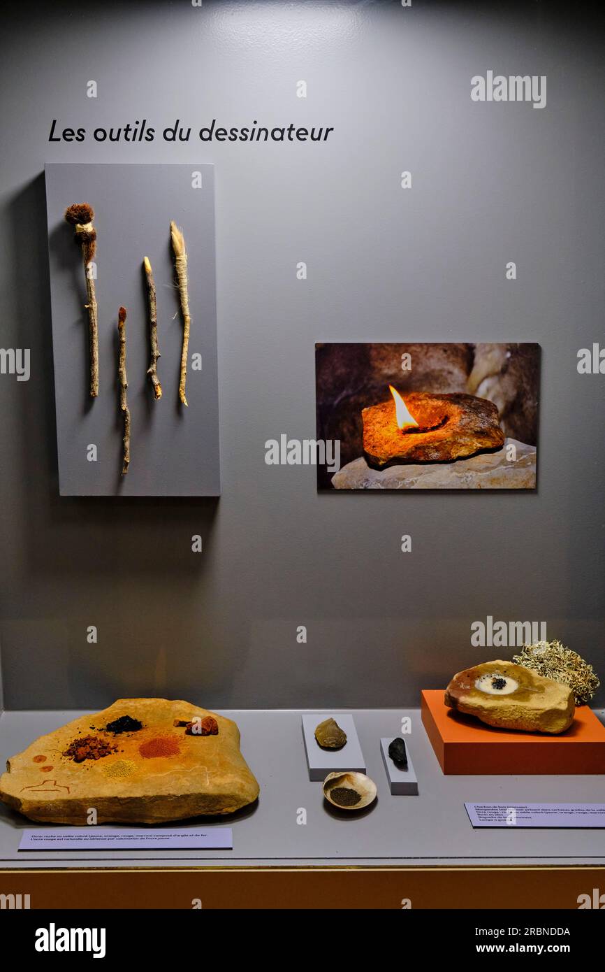 Pech merle cave art hi-res stock photography and images - Alamy