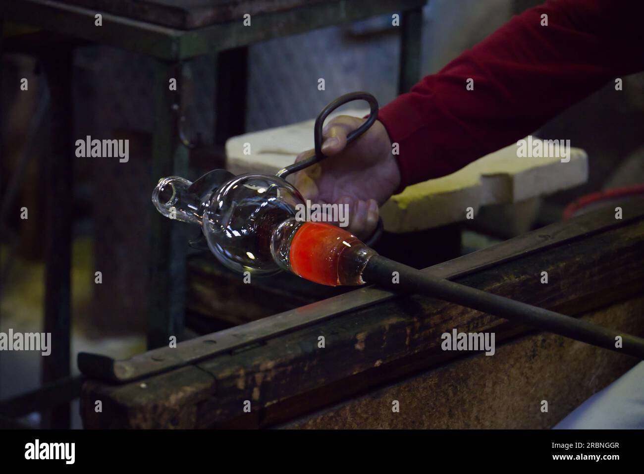 Glass manufacturing on the island of Murano in Venice Stock Photo - Alamy