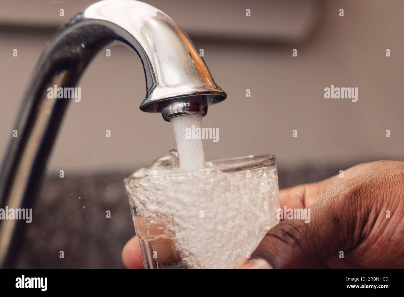 Stream water pouring sink in hi-res stock photography and images - Alamy