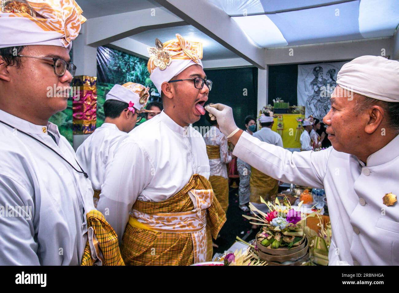 Bogor, Indonesia. 09th July, 2023. Balinese teenager carry out a series ...