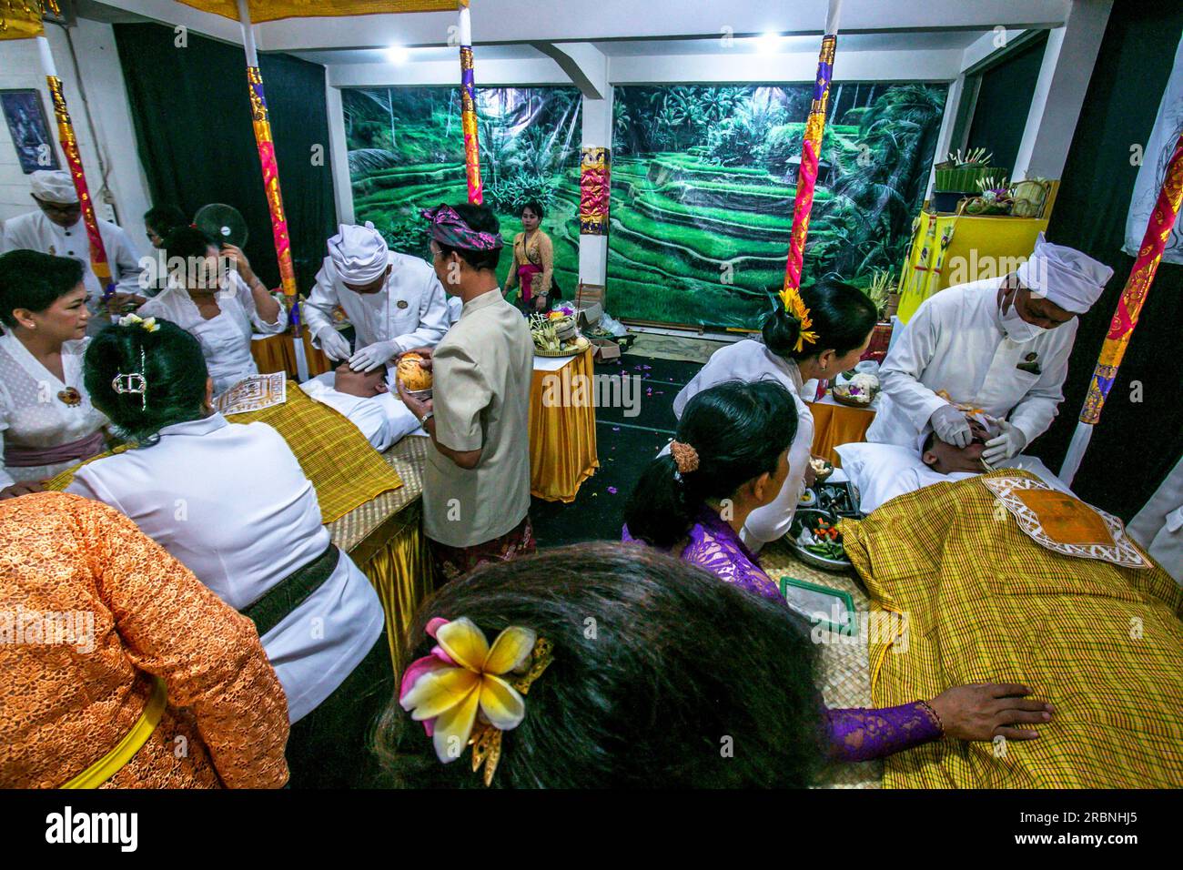 Giri kusuma temple hi-res stock photography and images - Alamy