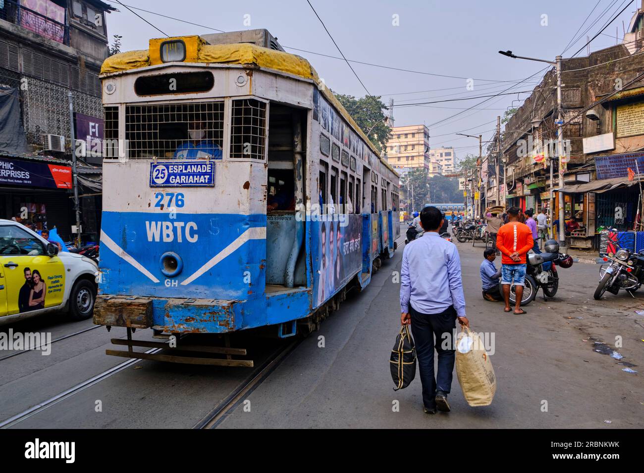 India, West Bengal, Kolkata, Calcutta, street life Stock Photo - Alamy