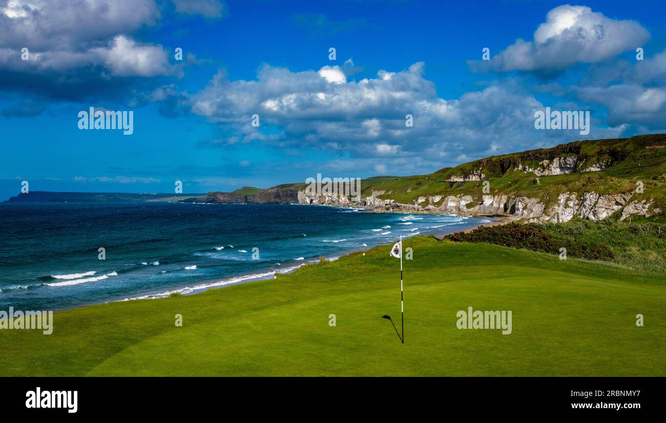 The 5th green at Royal Portrush Golf Club overlooking Whiterocks Beach ...