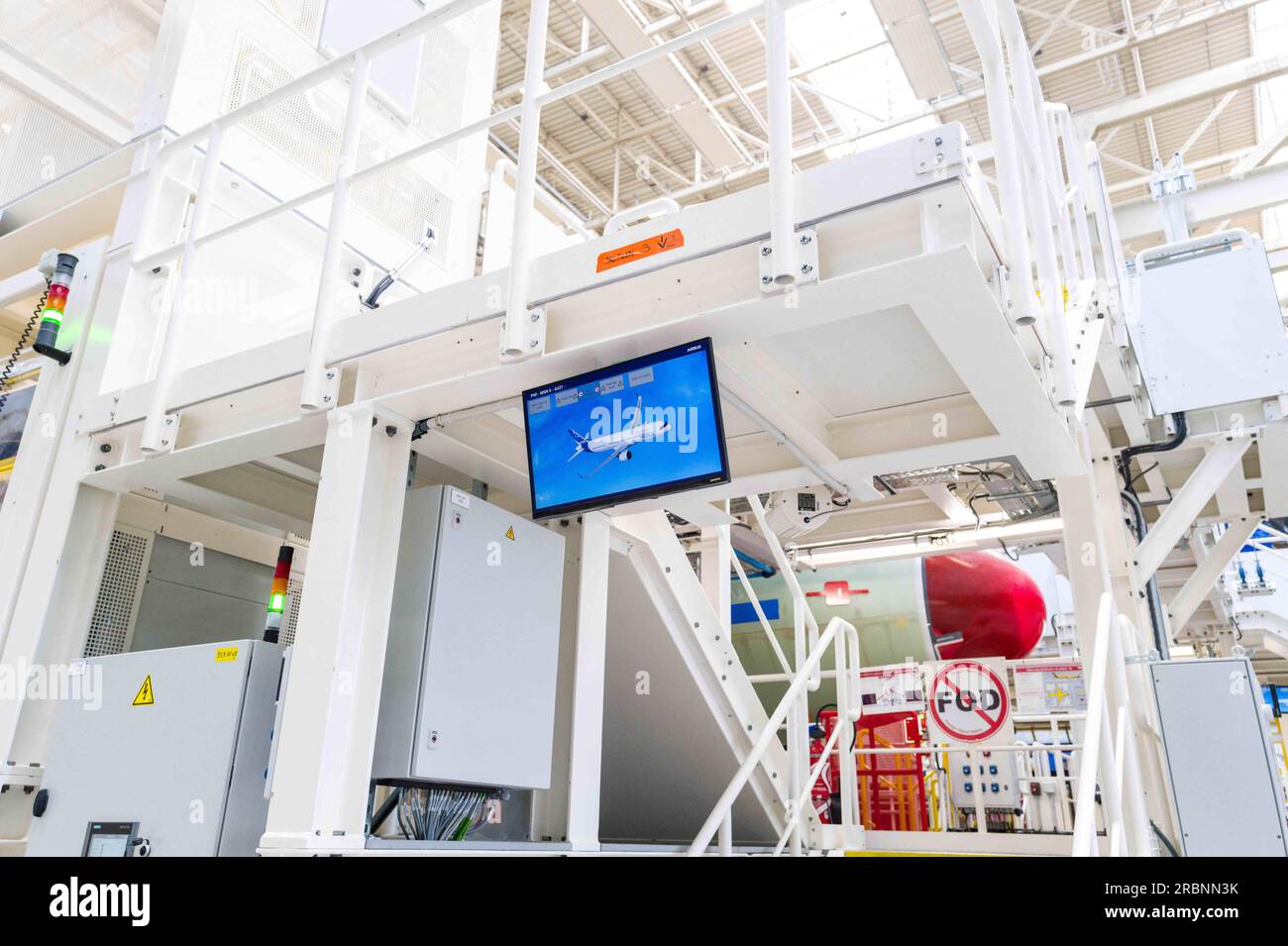 New A320/A321 Family final assembly line (FAL) presented to ministers ...