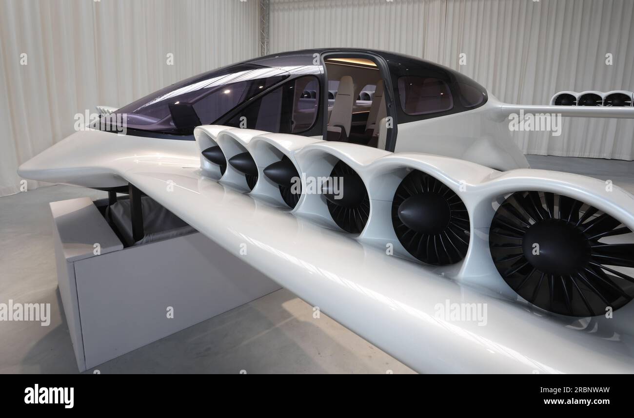 10 July 2023, Bavaria, Weßling: A preliminary model of a Lilium jet ...