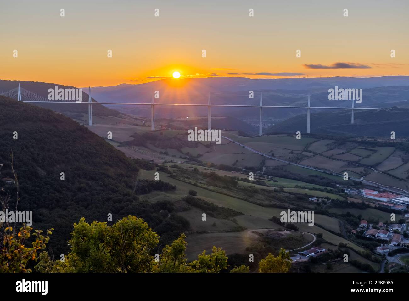 Cable stayed road bridge across valley of river tarn hi-res stock ...