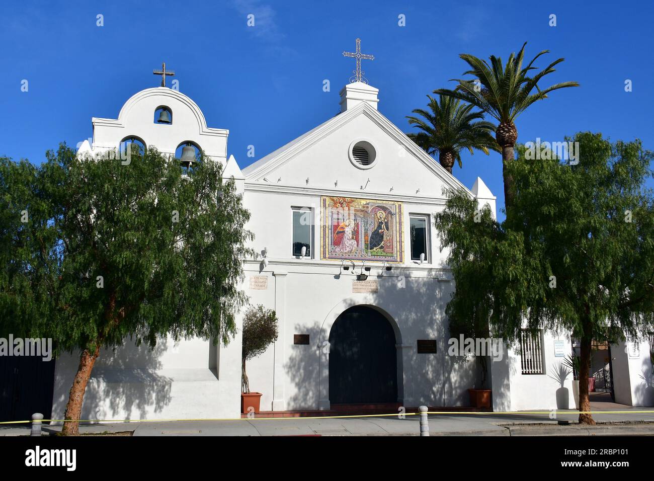 Our Lady Queen of Angels Catholic Church, La Iglesia de Nuestra Señora ...