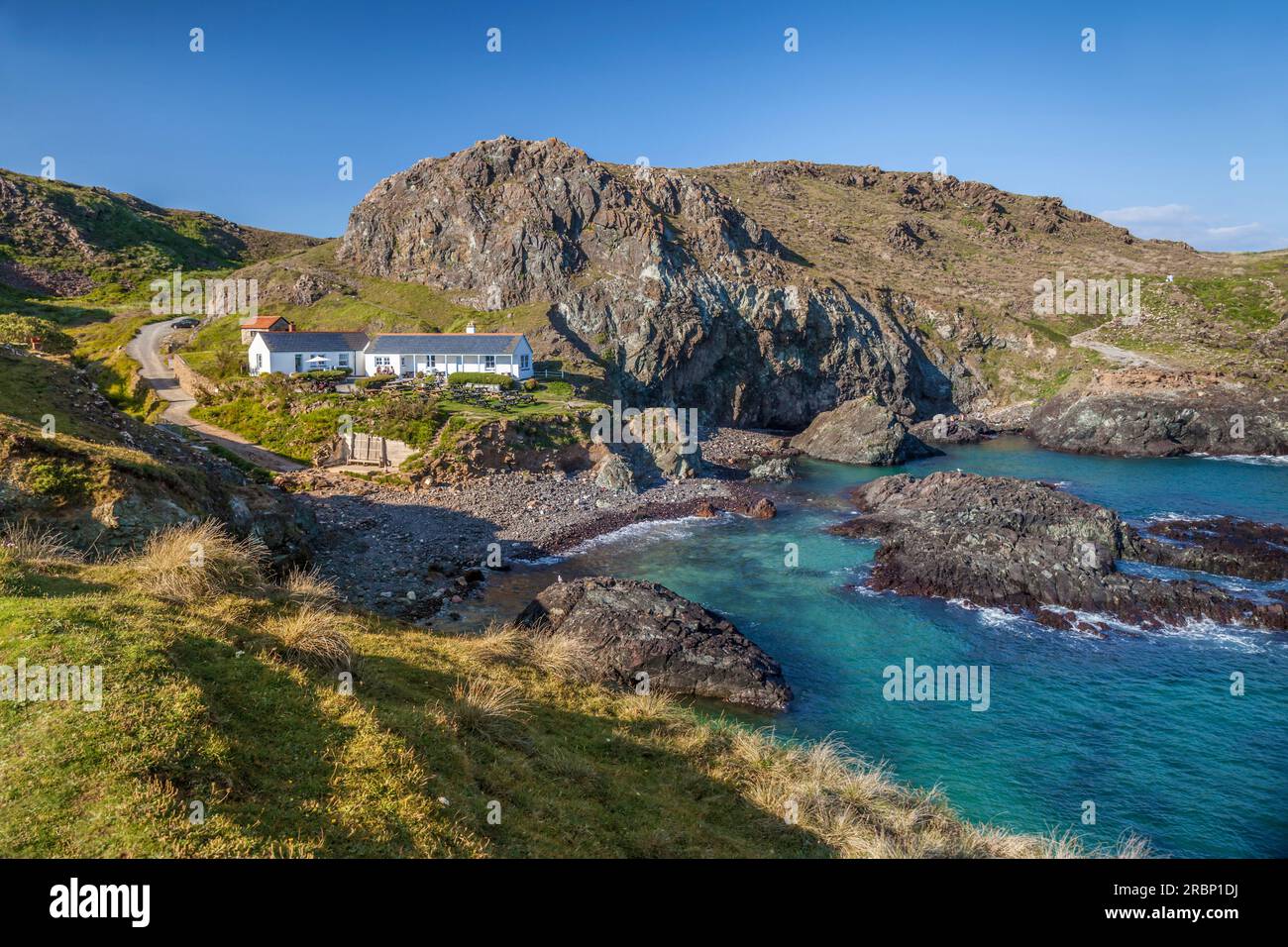Kynance cove cafe hi-res stock photography and images - Alamy