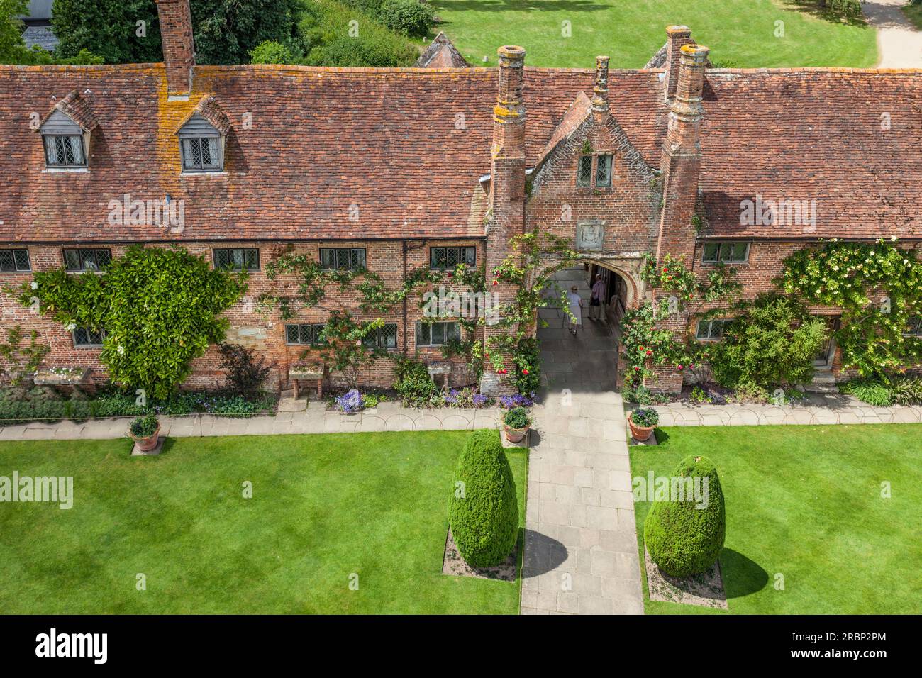 Sissinghurst,garden from tower hi-res stock photography and images - Alamy