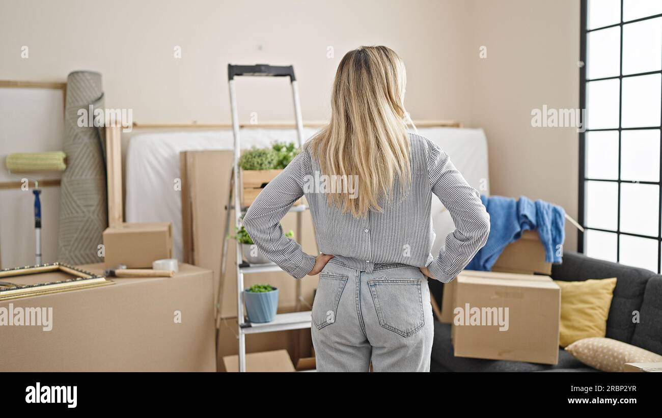Move backwards woman hi-res stock photography and images - Alamy