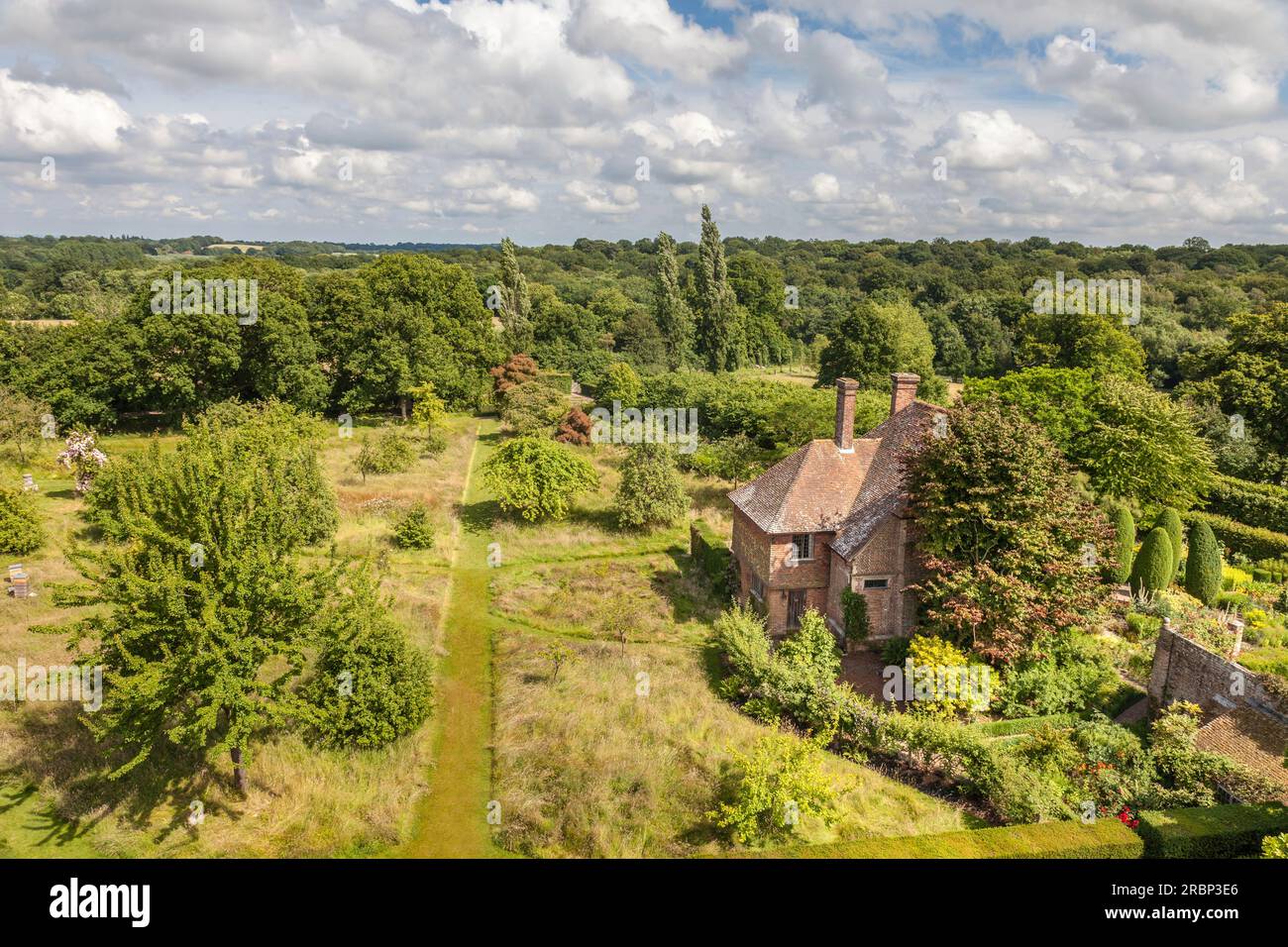 Sissinghurst Castle Garden, Cranbrook, Kent, England Stock Photo - Alamy