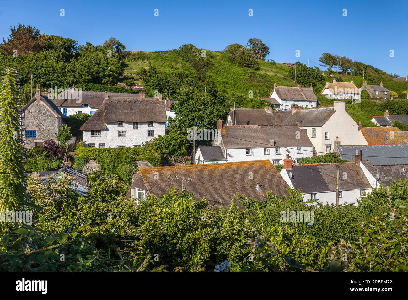 Old houses in the fishing village of Cagdwith, Lizard Peninsula ...