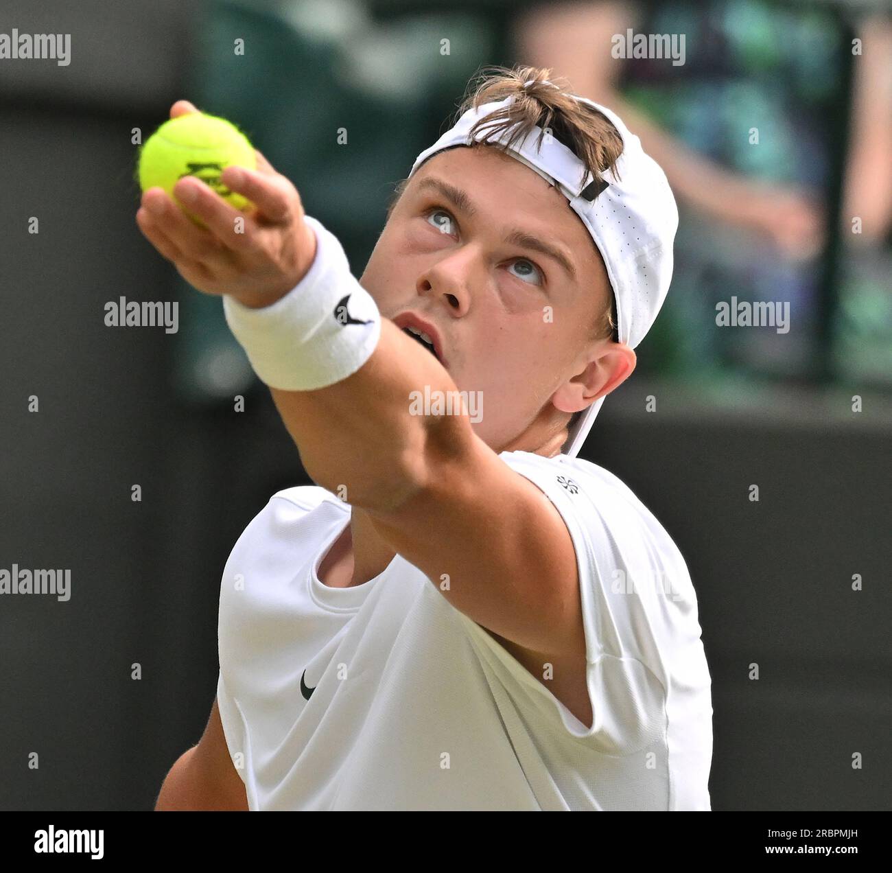 Holger rune wimbledon hi-res stock photography and images - Alamy