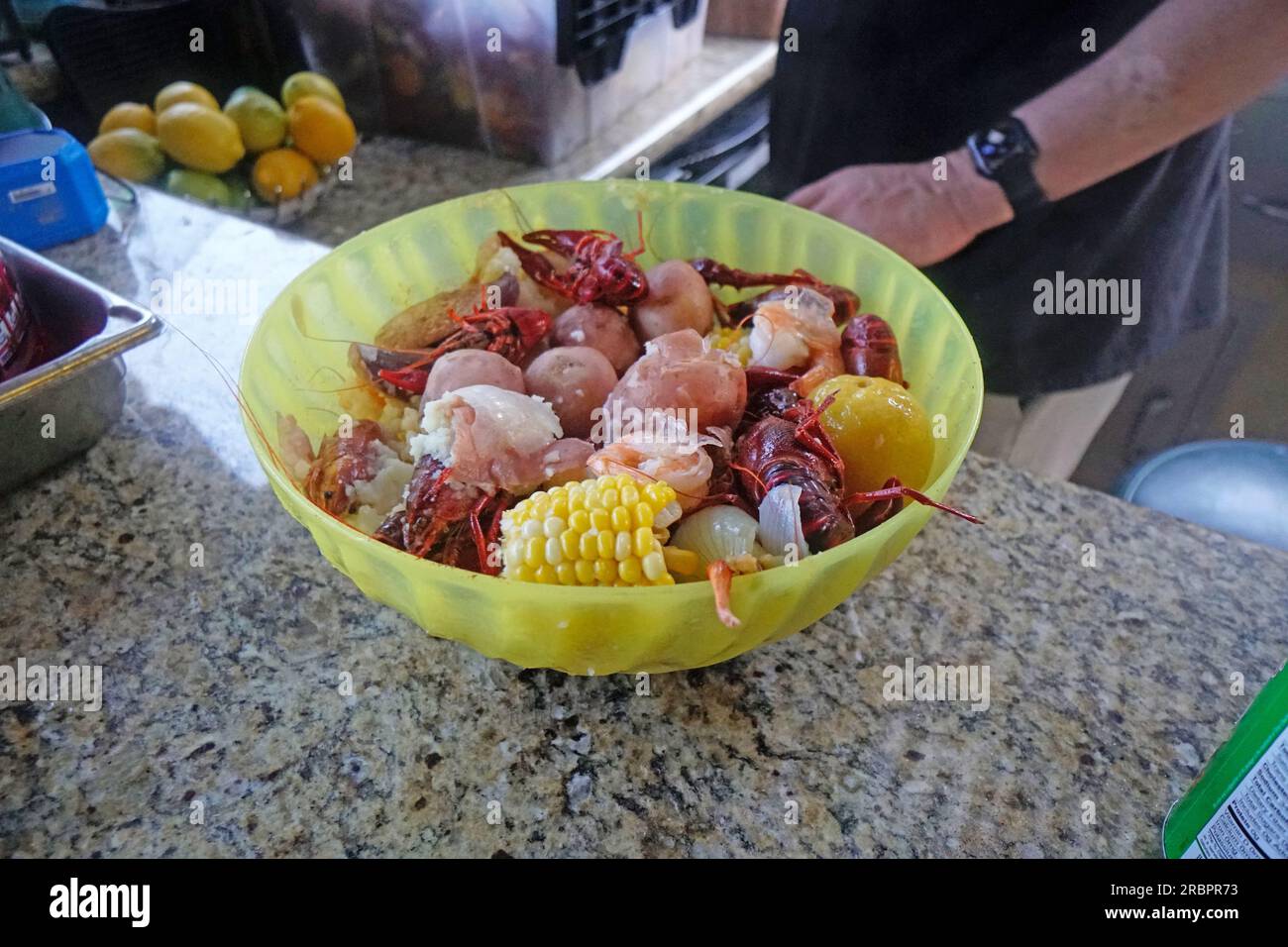 Crayfish boil hi-res stock photography and images - Alamy