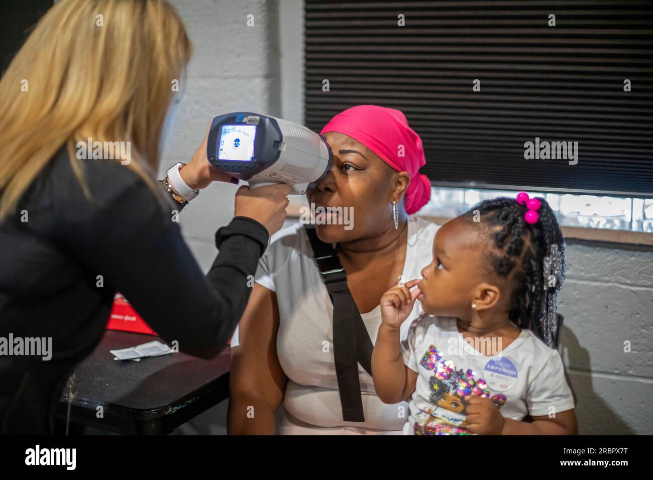 Detroit, Michigan - The OneSight Foundation organized a free clinic ...