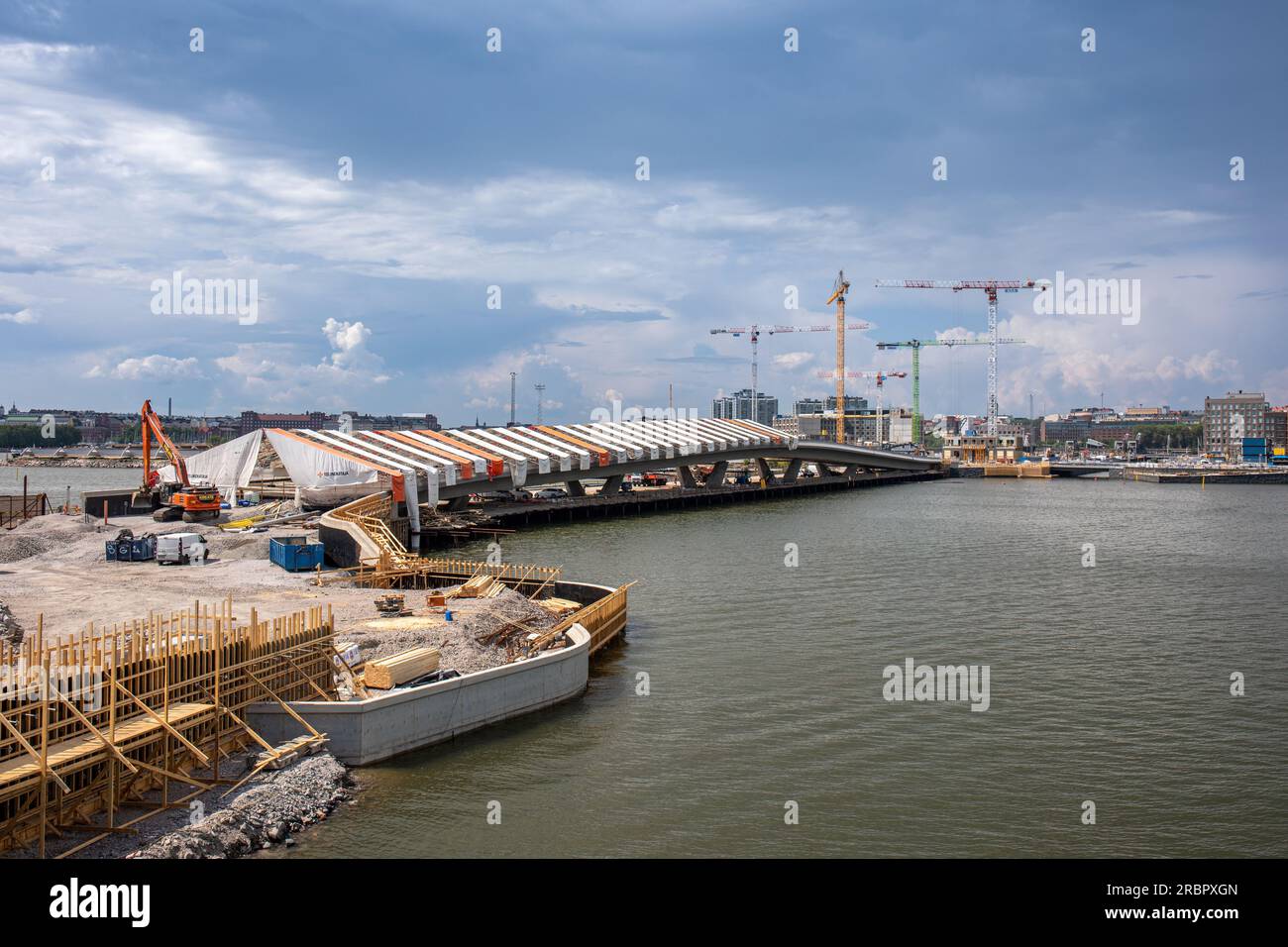 Rail bridge hi-res stock photography and images - Alamy
