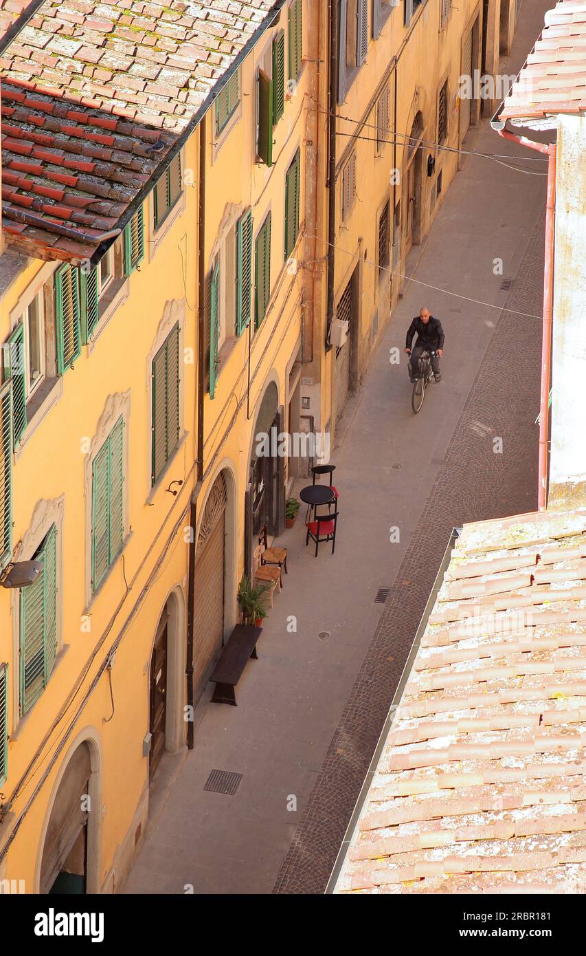 Del lungo hi-res stock photography and images - Alamy