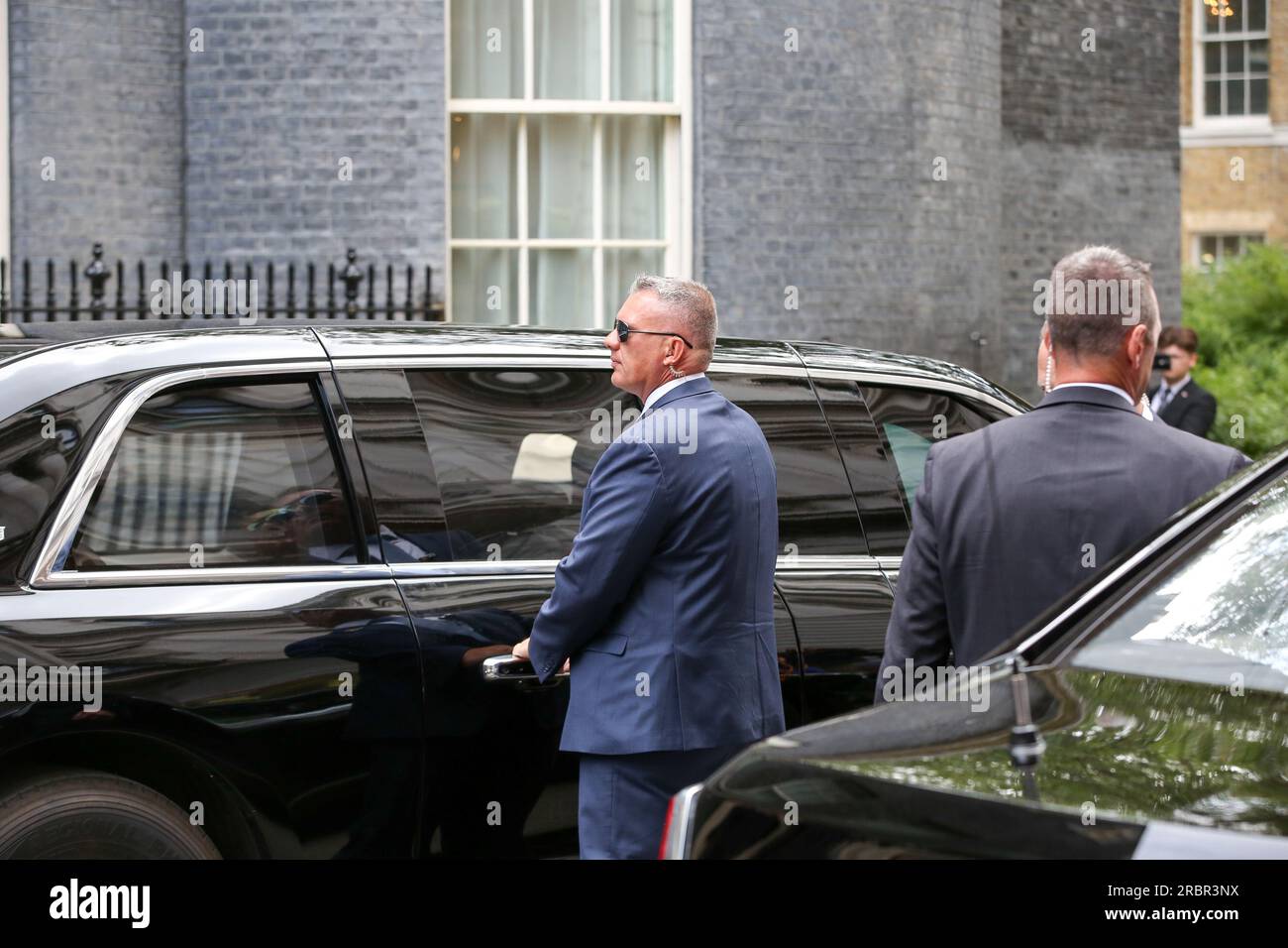 London, UK. 10th July, 2023. US secret service agents guard the ...