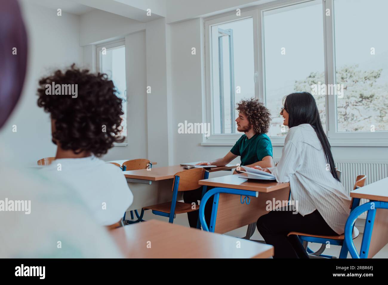 Critical thinking classroom hi-res stock photography and images - Alamy