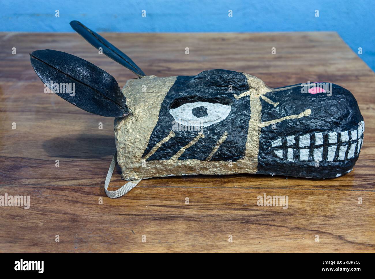 Macho Raton mule mask from tradition street drama El Güegüense ...