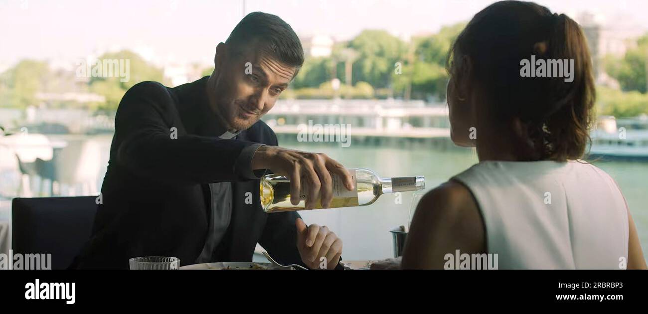 THE MAN FROM ROME, (aka LA PIEL DEL TAMBOR), from left: Richard ...