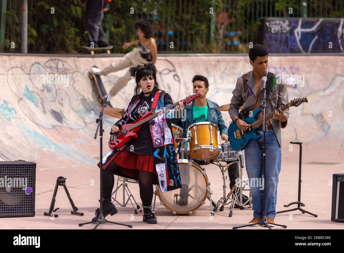 BACK TO 15, (aka DE VOLTA AOS 15), Caio Cabral (right), (Season 2, ep ...