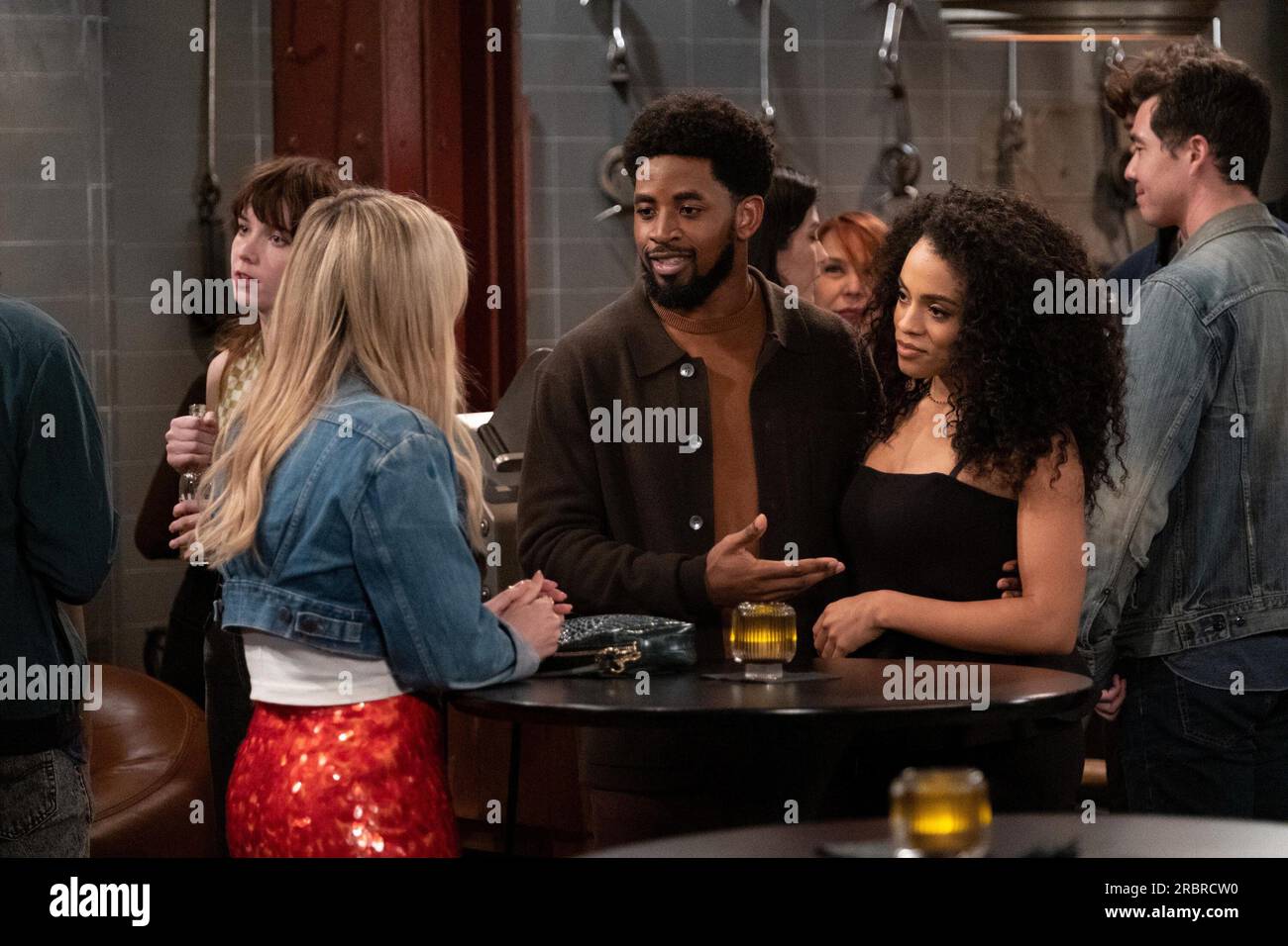 HOW I MET YOUR FATHER, front, from left: Hilary Duff, Daniel Augustin ...