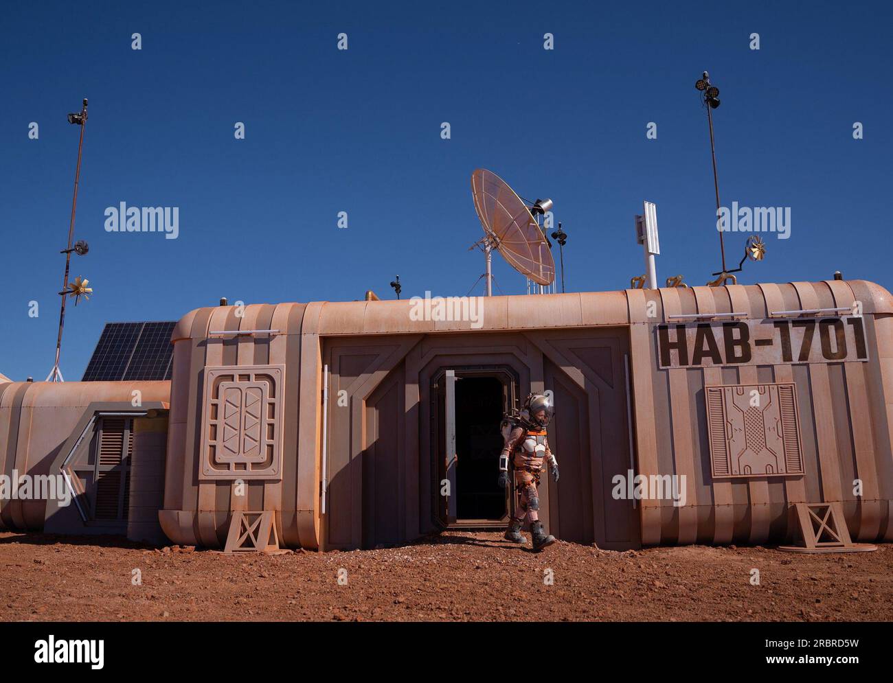 STARS ON MARS, Lance Armstrong, 'Life on Mars?', (Season 1, ep. 104 ...