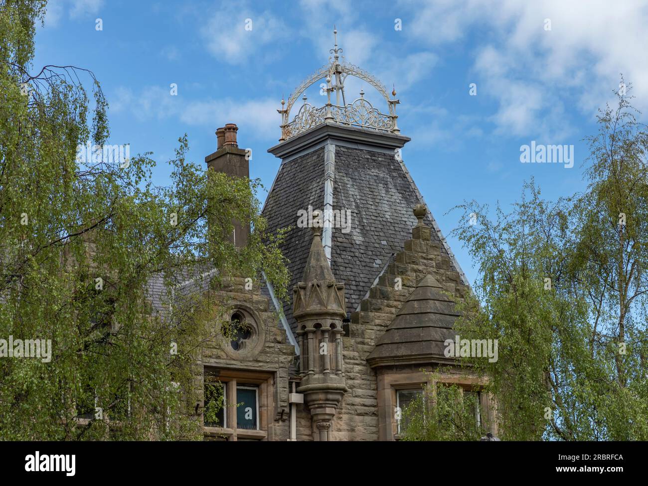 Ornamental roof of a scottish building painted white Stock Photo - Alamy